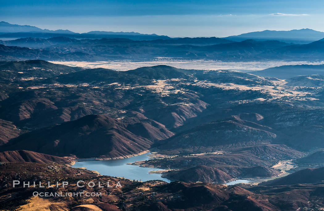 Lake Sutherland amid San Diego mountains, California, #27915