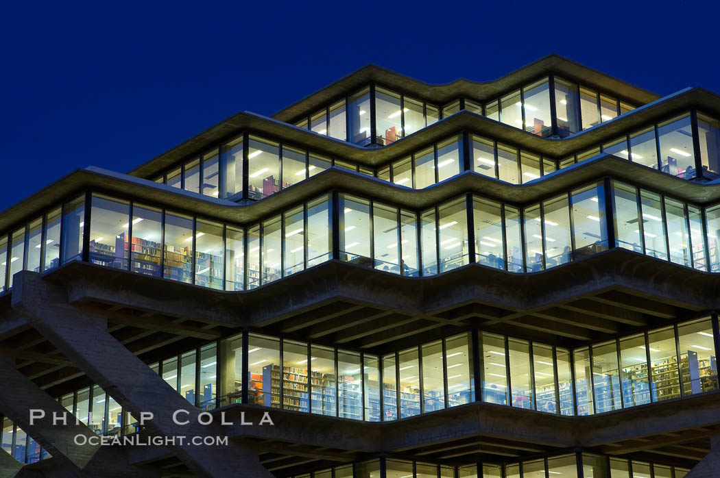 UCSD Library at Sunset, University of California San Diego, La Jolla
